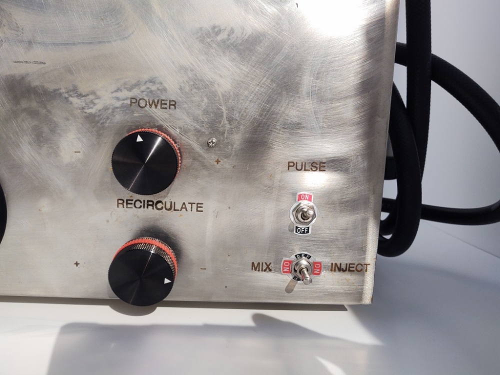 Embalming Reservoir Machine